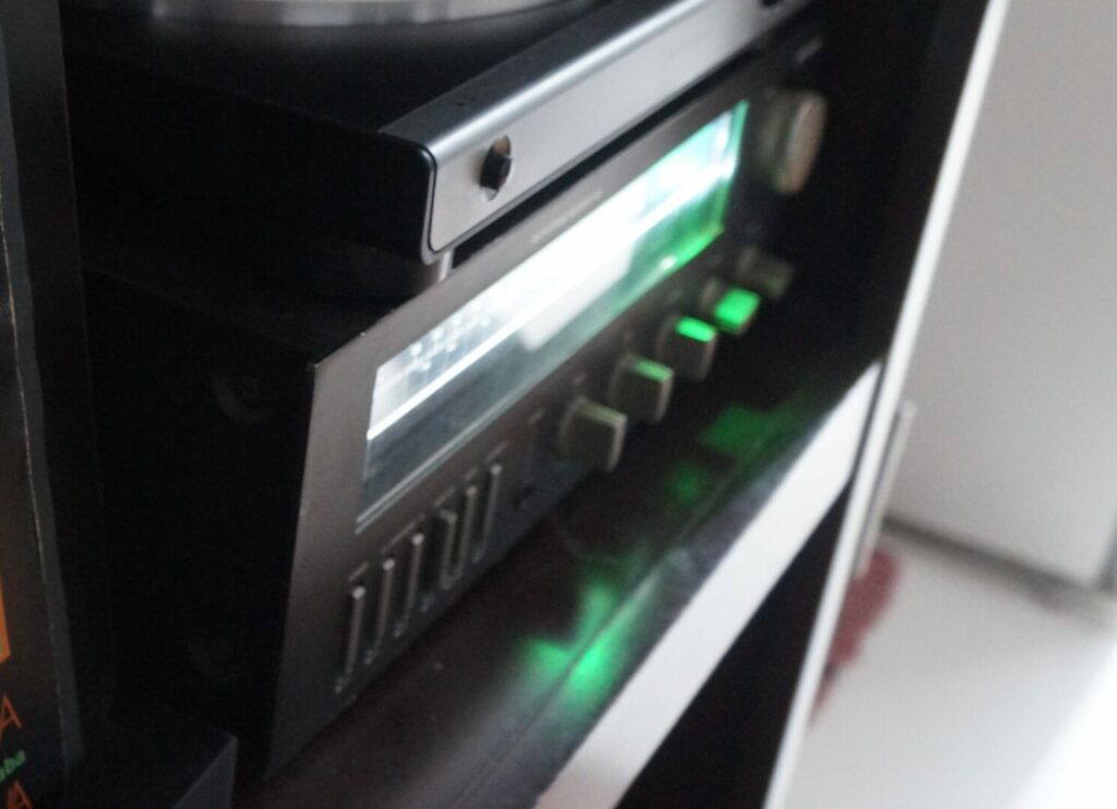 19 Ways To Make Old Speakers Sound Better -Easy Home Theater